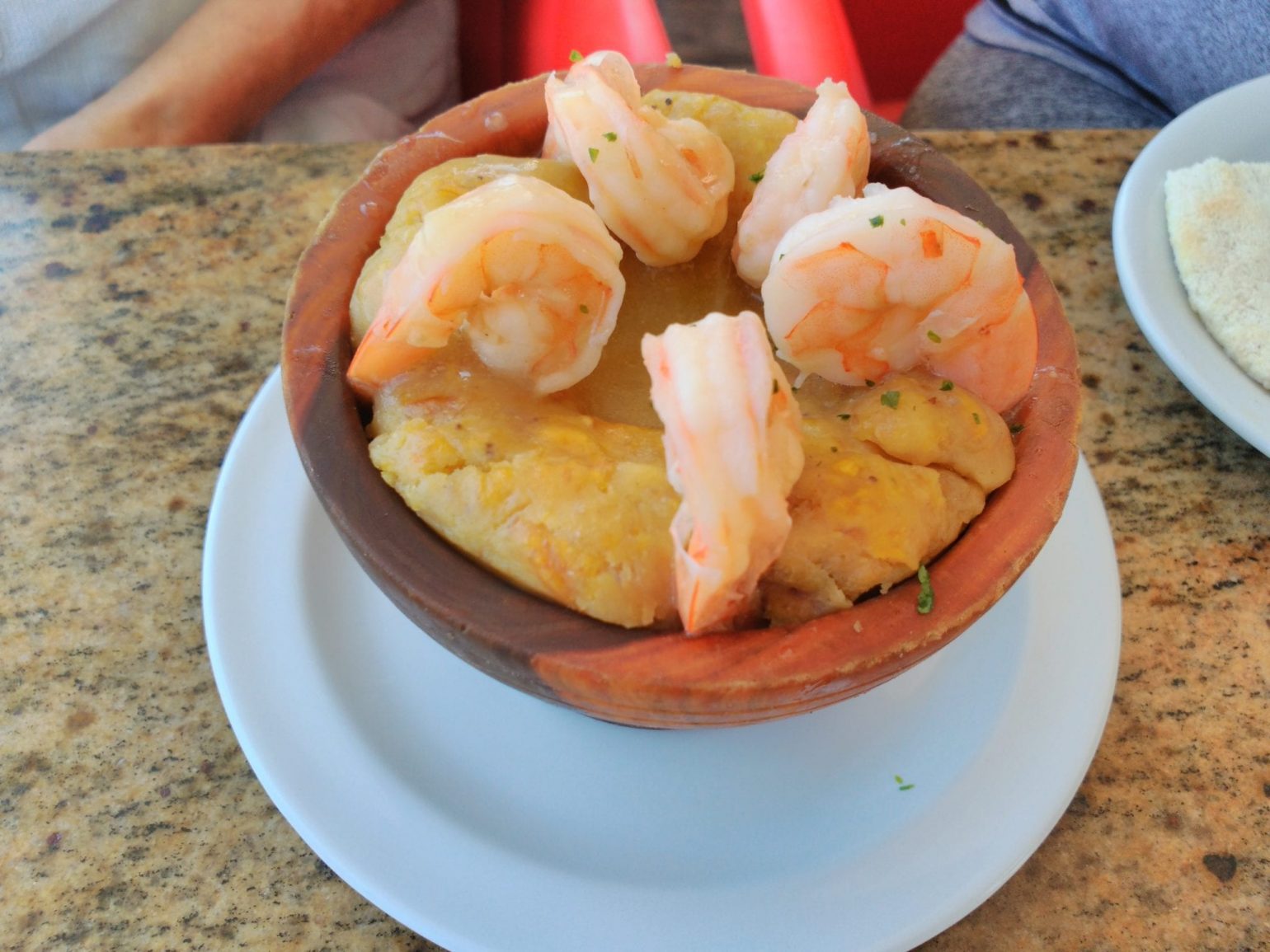 RESTAURANTE ADRÍAN TROPICAL - SANTO DOMINGO - Rock The Best Music