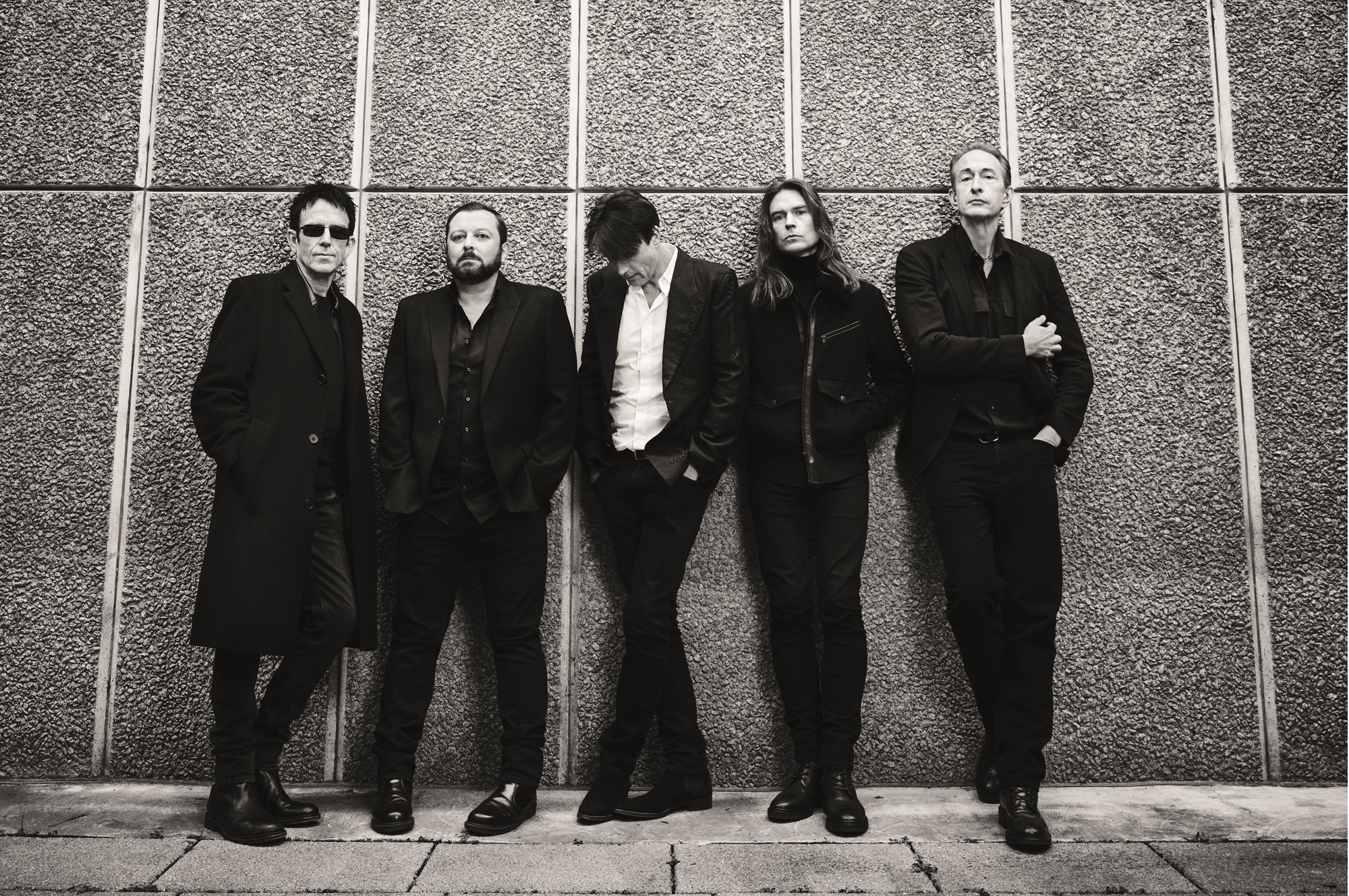 SUEDE vuelven a presentar otro rotundo single anticipo "TRANCE STATE ...